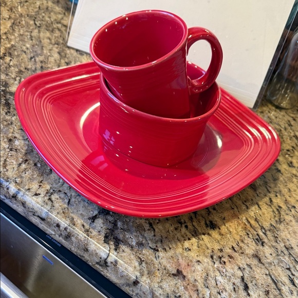 Fiesta | Dining | Fiesta Squared Dinnerware Set Scarlet | Poshmark